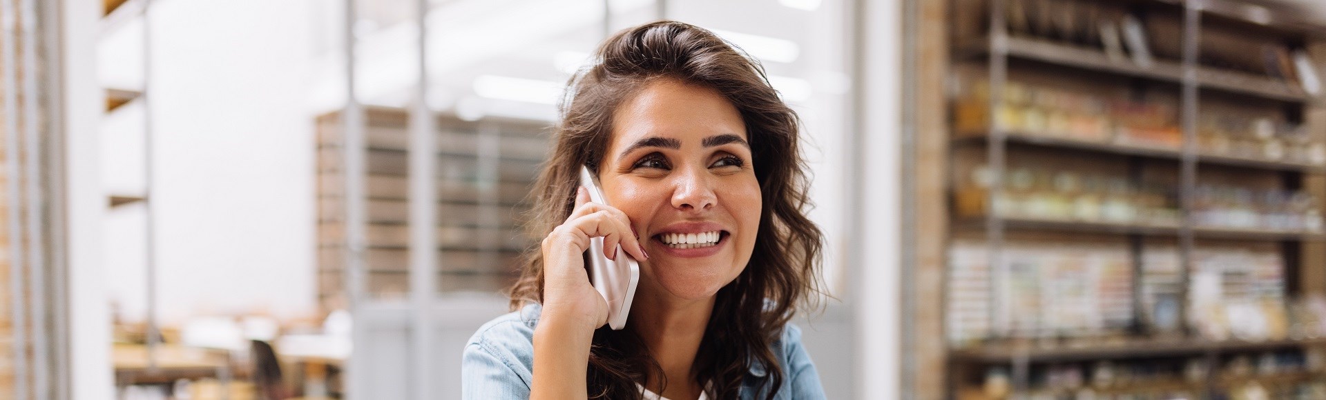 Human Touch in Customer Service: AI to Strengthen Relationships